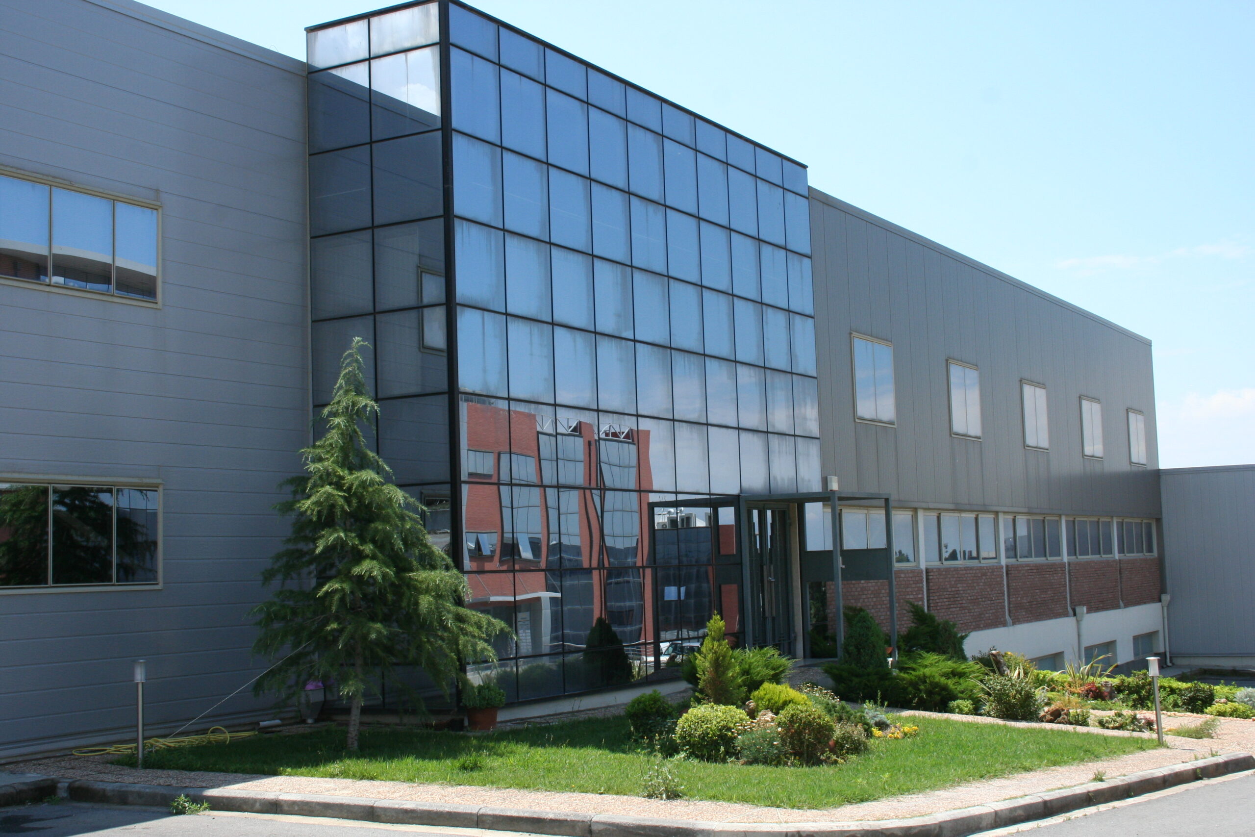 Κτίριο Εμπορικών Χρήσεων - ΕΚΑΤΕΡ Α.Ε.